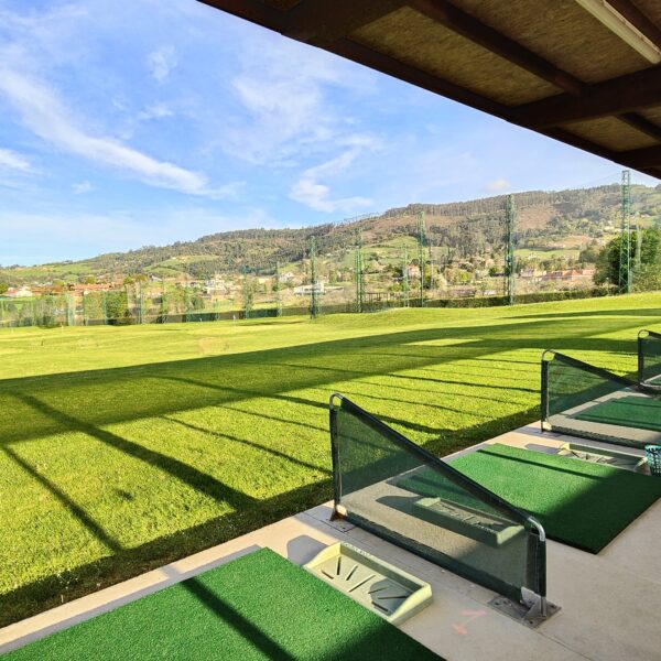 Jugar al golf en Asturias - Bienvenidos a Deva Golf - Deva Golf